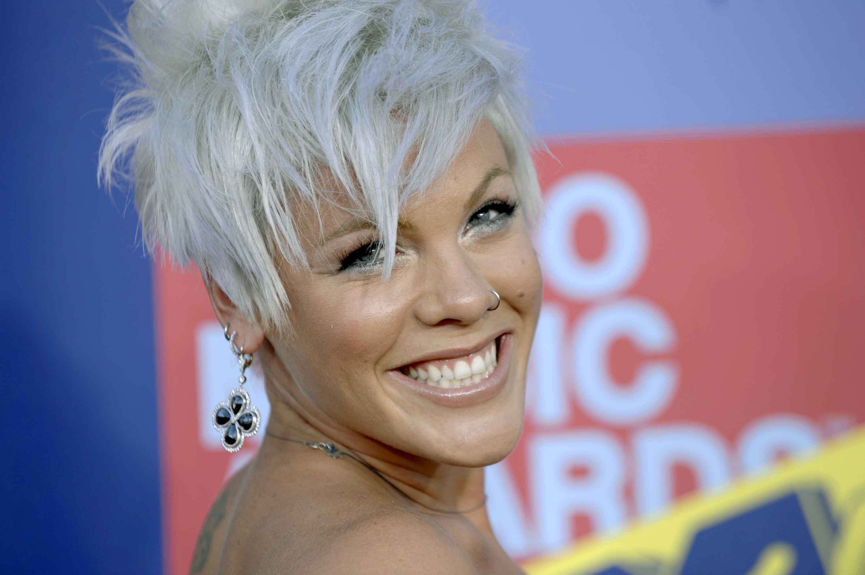 PInkHistory Special: P!nk at the MTV Video Music Awards | On This Day ...